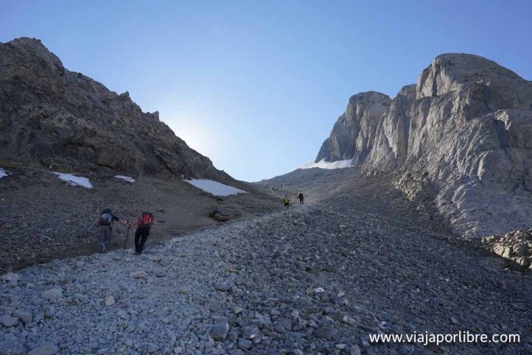 Ruta al Monte Perdido desde Ordesa (Travesía, mapa y consejos)