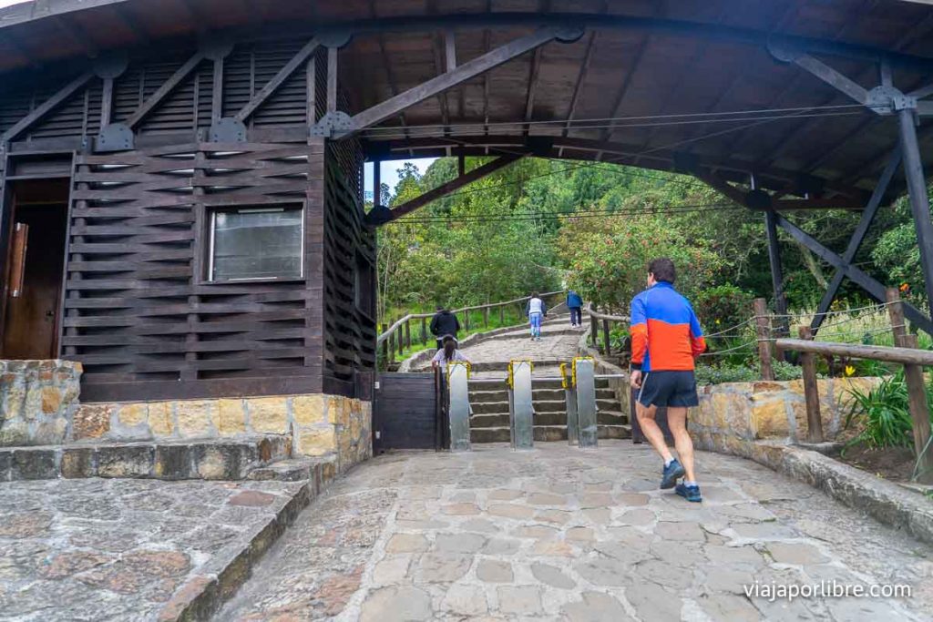 El Cerro de Monserrate, la mejor excursión en Bogotá, Colombia