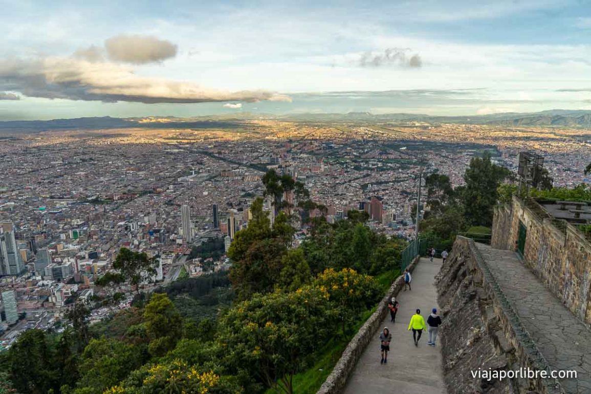 El Cerro de Monserrate, la mejor excursión en Bogotá, Colombia