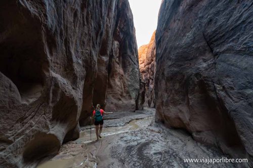 Wire Pass trailhead. Más y mejor que Antelope Canyon
